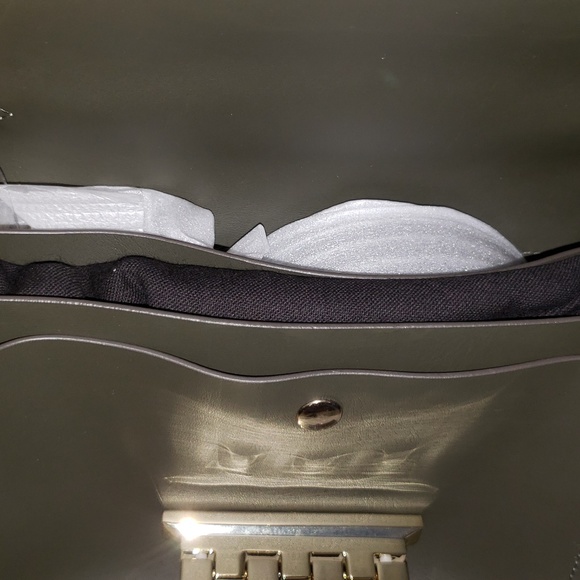 Zac Posen | Bags | Zac Posen Chain Earlette | Poshmark